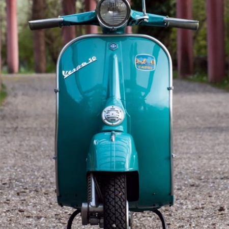Vespa v50 R im Originallack Turchese 240